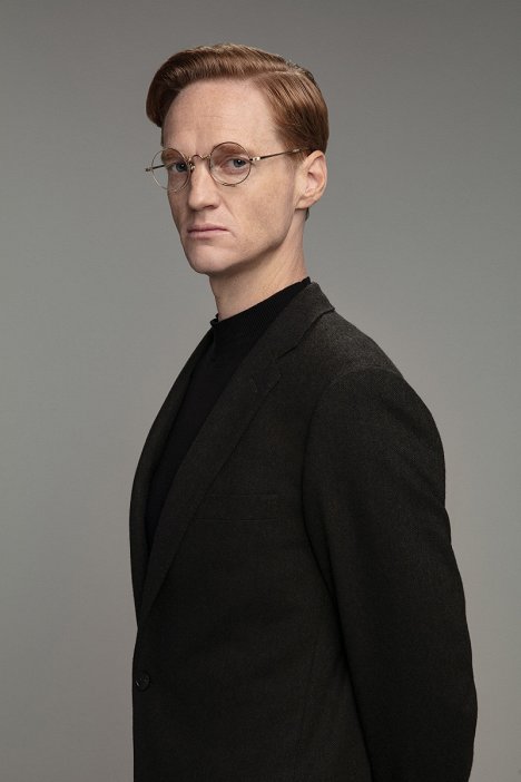 Christopher James Baker | Galerie - Promo | ČSFD.cz