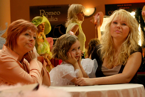 Julia Kerner | ČSFD.cz