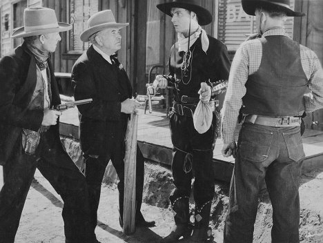 Russell Gleason | ČSFD.cz