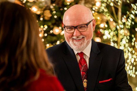 John B. Lowe | ČSFD.cz