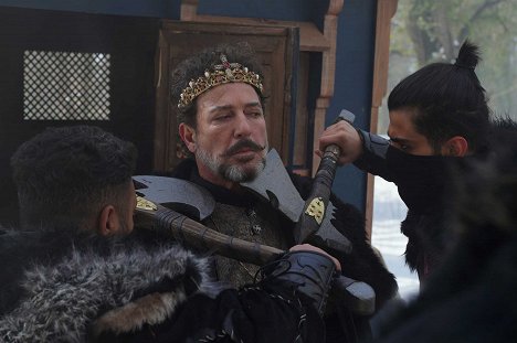 Toprak Sergen | ČSFD.cz