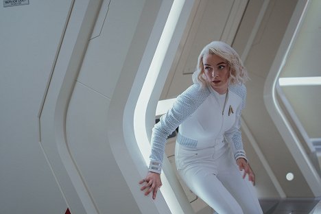 Jess Bush | ČSFD.cz