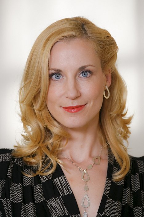 Astrid Posner | Galerie - Promo | ČSFD.cz