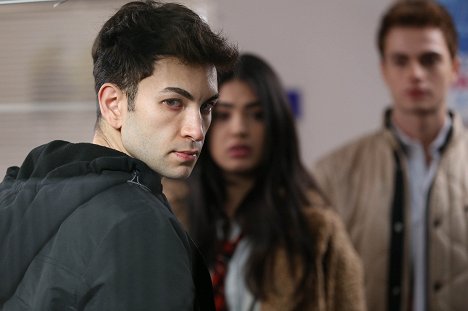 Berk Ali Çatal | Galerie - Z filmu | ČSFD.cz