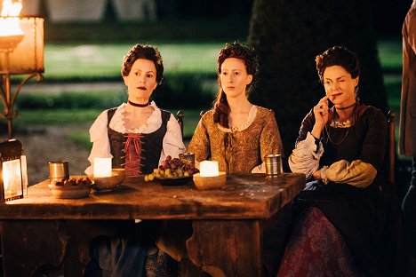 Crystal Shepherd-Cross | ČSFD.cz