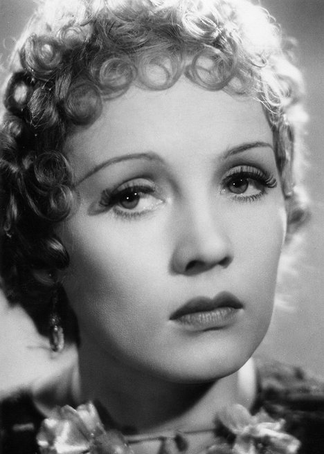 Ellen Bang | ČSFD.cz