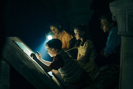 Elliott Rose | ČSFD.cz