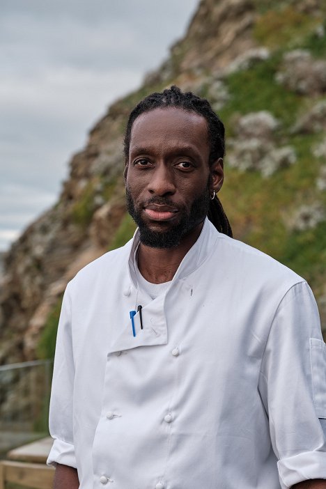 Theo Ogundipe | ČSFD.cz