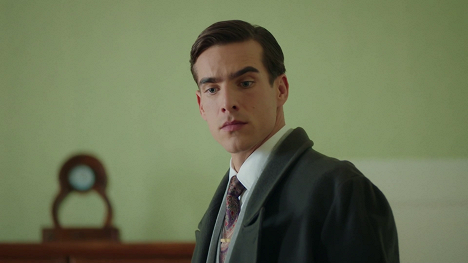 Adam Bardy | Galerie - Z filmu | ČSFD.cz