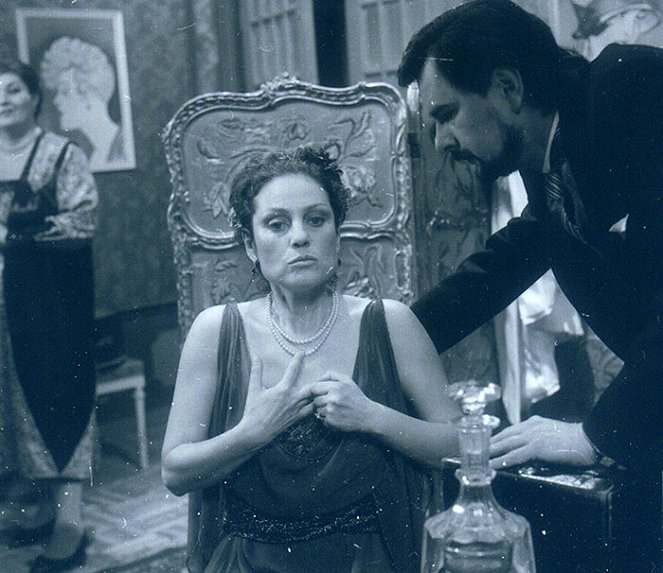 Vrana vrane (1989) | Galerie - Z filmu | ČSFD.cz