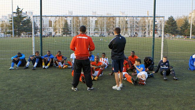 Le Terrain (2014) | ČSFD.cz