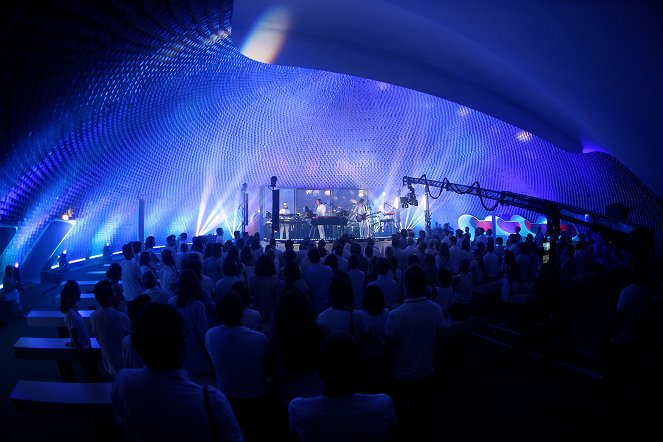 Air en concert sous la coupole Neimeyer à Paris (2016) | Gallery ...