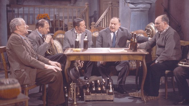 Der Komödienstadel - Die Tochter des Bombardon (1964) | ČSFD.cz