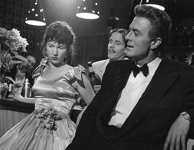 Äidittömät (1958) | ČSFD.cz