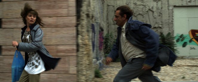 Nečestný svět (2011) | ČSFD.cz