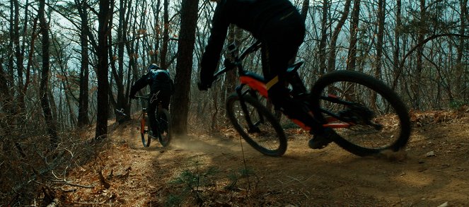 Mount Chiak (2023) | ČSFD.cz