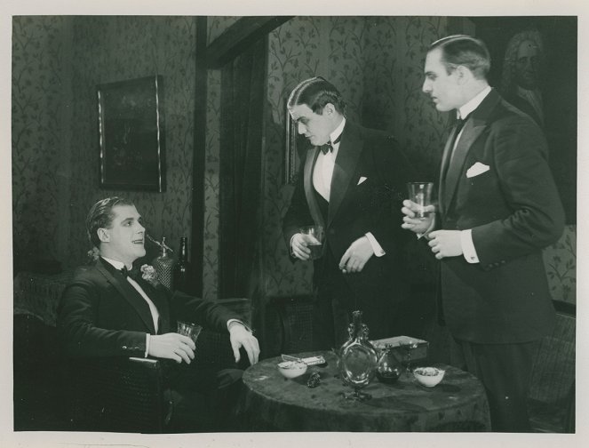 Min fru har en fästman (1926) | ČSFD.cz