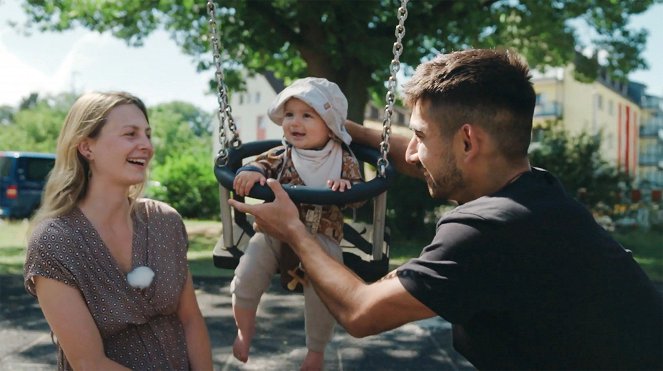 Unser Baby – Alles wird anders (2023) | Galerie - Z pořadu | ČSFD.cz