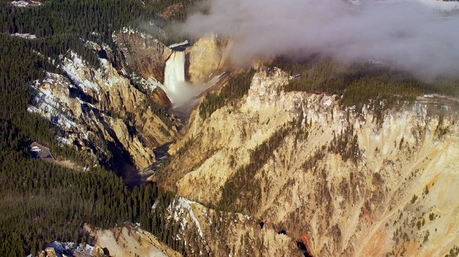 Yellowstone, americká tikající bomba (2022) | Galerie - Z filmu | ČSFD.cz