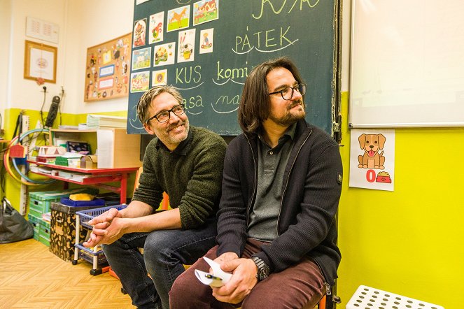 Jak se dělá dobrá škola (2023) | Galerie - Ze seriálu | ČSFD.cz