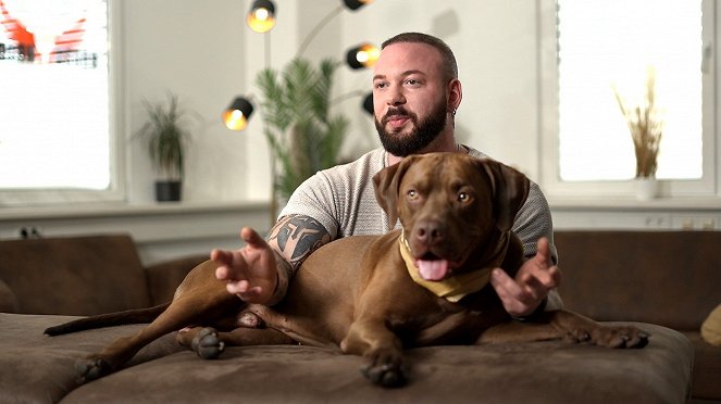 Der Knochenknacker - Tierisch verrenkt (2023) | Galerie - Z pořadu | ČSFD.cz