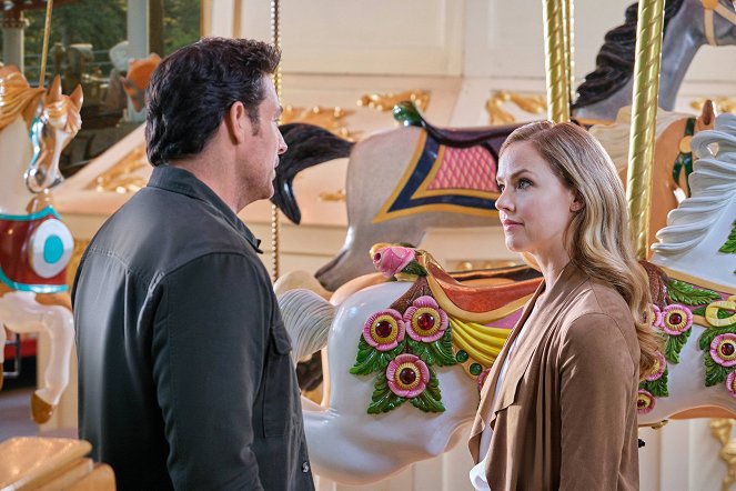 Marry Go Round (2022) | Galerie - Z filmu | ČSFD.cz