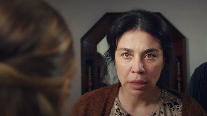 Yalan (2024) | Galerie - Ze seriálu | ČSFD.cz