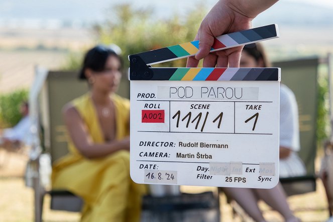 Pod parou (2025) | ČSFD.cz