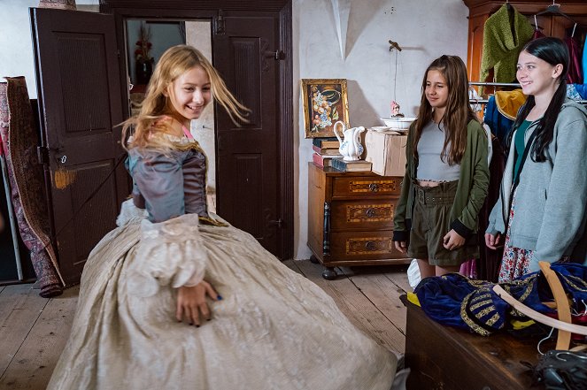 Léto s Evženem (2024) | ČSFD.cz