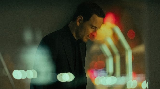 The Agency - Dekompresia (S01E01) (2024) | ČSFD.sk