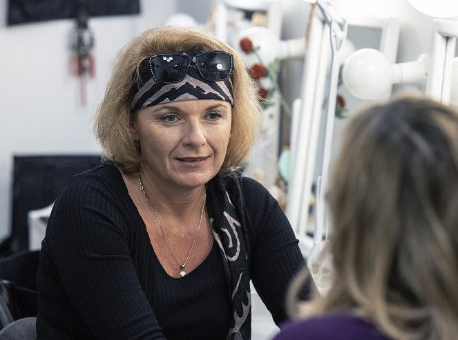 13. komnata - 13. komnata Barbory Munzarové (S21E13) (2024) | Galerie - Z epizody | ČSFD.cz