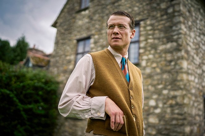 The Famous Five (2023) | Galerie - Z natáčení | ČSFD.cz