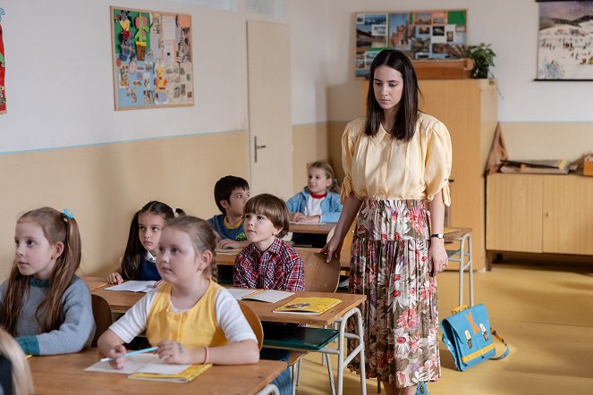 Sľub (2025) | Galerie - Ze seriálu | ČSFD.cz