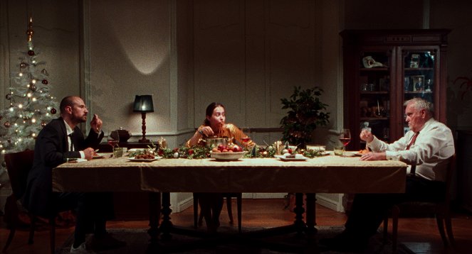 Dokonalá rodina (2024) | Galerie - Z filmu | ČSFD.cz