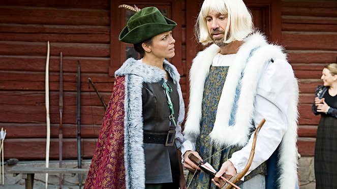 Helt perfekt - Brekk et bein (S04E04) (2014) | ČSFD.cz