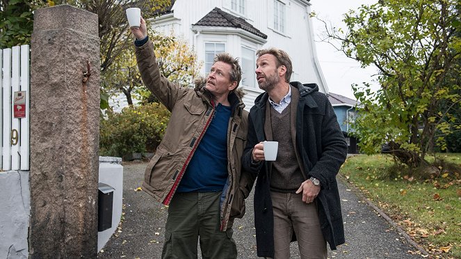Helt perfekt - Season 5 (S05) (2015) | Galerie - Ze série | ČSFD.cz