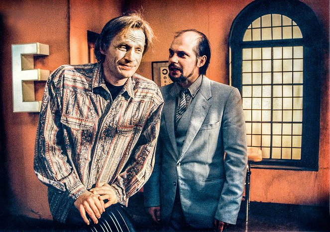 Pulkkinen - Riemua sienistä (S01E02) (1999) | Galerie - Z epizody | ČSFD.cz