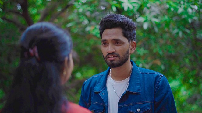 Communist Girlfriend Capitalist Boyfriend (2022) | Tvůrci | ČSFD.cz