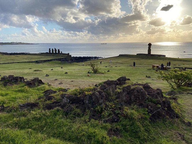 Easter Island Origins (2025) | Galerie - Z filmu | ČSFD.cz