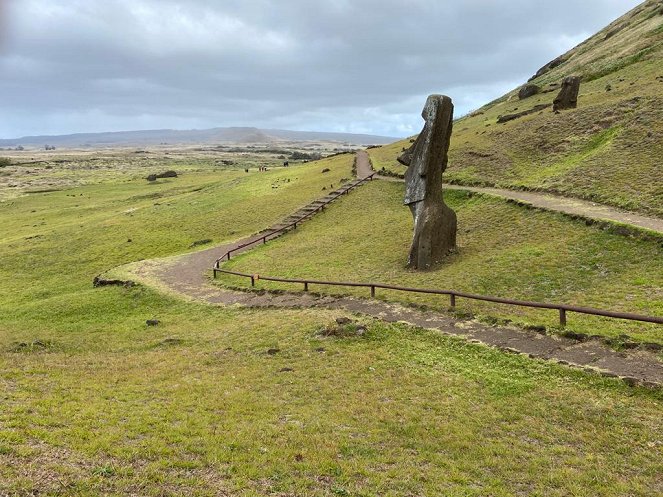 Easter Island Origins (2025) | Galerie - Z filmu | ČSFD.cz