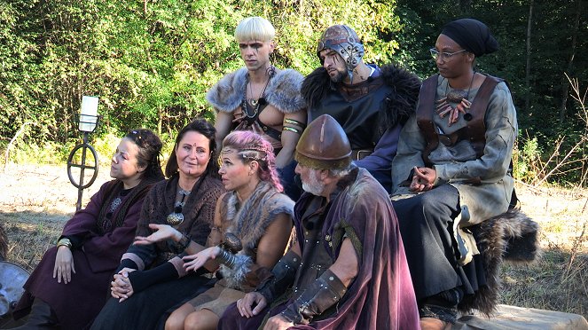 Cammo - «Viking kjendis» og «Mobbepodde» (S03E01) (2025) | Gallery ...