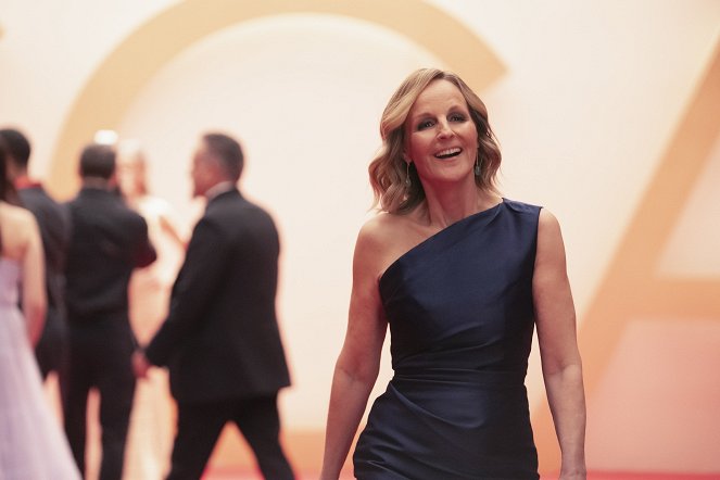 Stále v kurzu - A Slippery Slope (S04E09) (2025) | Galerie - Z epizody ...