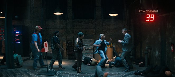 Bláznivá strela (2025) | Galéria - Z filmu | ČSFD.sk