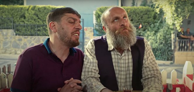 Oflu Hoca 4 (2024) | Galerie - Z filmu | ČSFD.cz