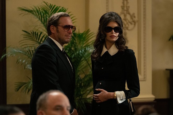 Palm Royale - Maxine hraje mrtvou (S02E07) (2025) | Galerie - Z epizody ...