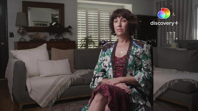 The Rise and Fall of LuLaRoe (2021) | ČSFD.cz