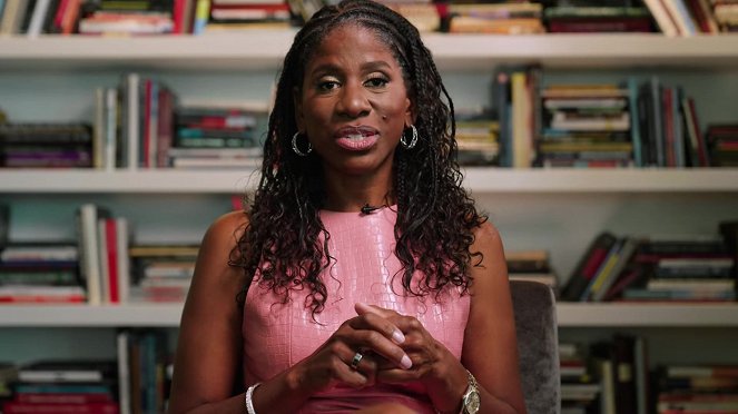 Shattered Glass: A WNBPA Story (2024) | ČSFD.cz