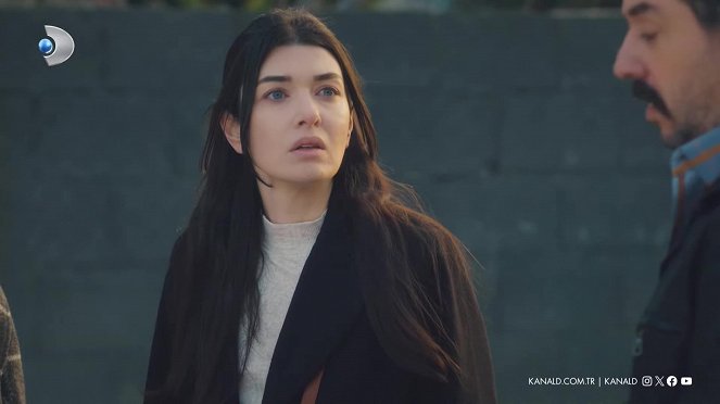 Yalan - Episode 1 (E01) (2024) | ČSFD.cz