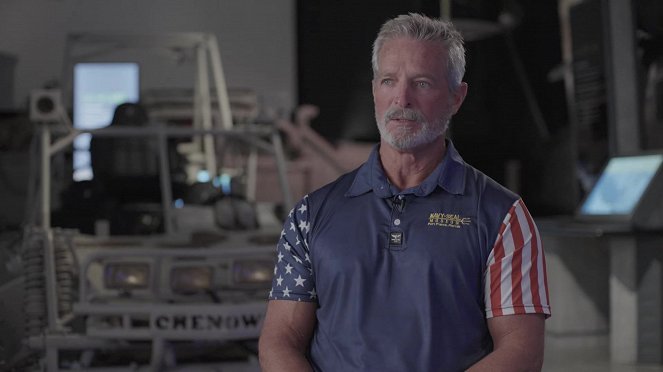 Frog Fathers: Lessons from the Normandy Surf (2024) | ČSFD.cz