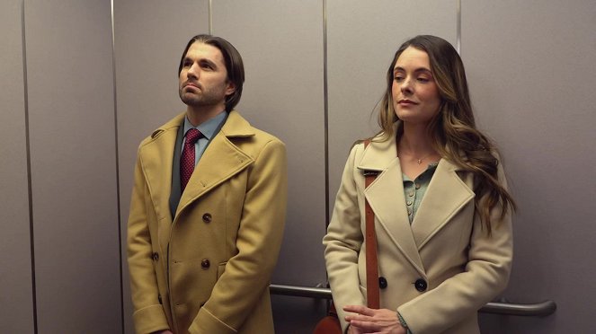 Heartstrings Attached (2024) | ČSFD.cz